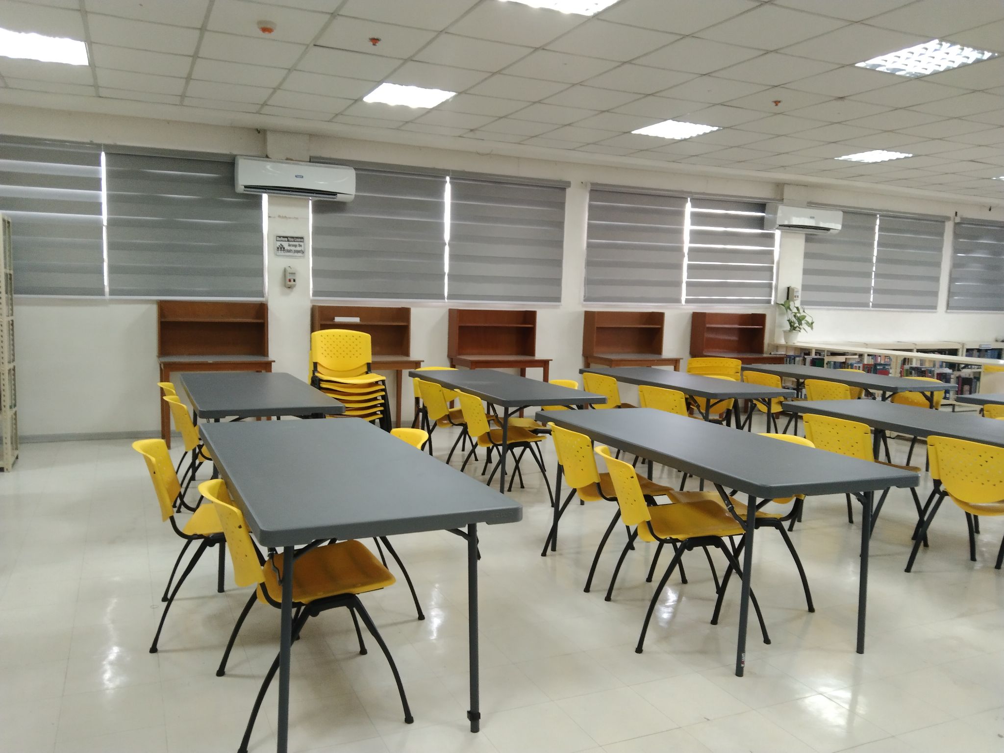 Graduate Studies Library moved to 4th floor - Henry Luce III Library